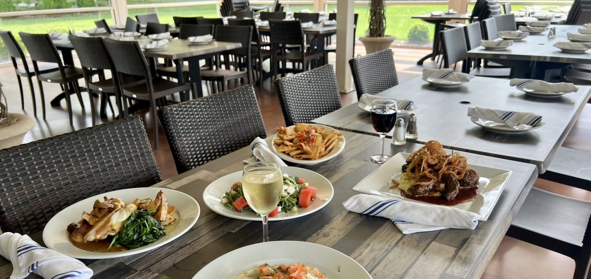WEEKDAY SPECIAL MENUS – Ruggero's
